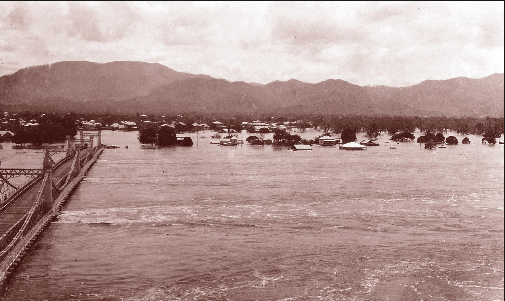 Fitzroy River, Rockhampton in flood 1918 | Queensland Historical Atlas